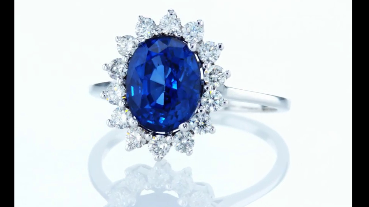 SMALL DIANA RING WITH EMERALD - YouTube