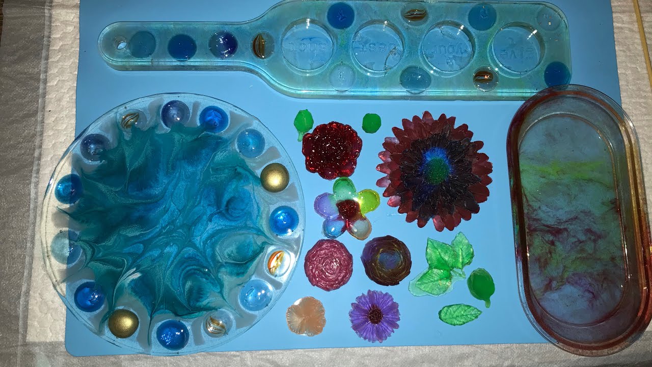 #39 HOW TO MAKE RESIN TRAY/SHOT GLASS TRAY WITH GLASS GEMS!! - YouTube