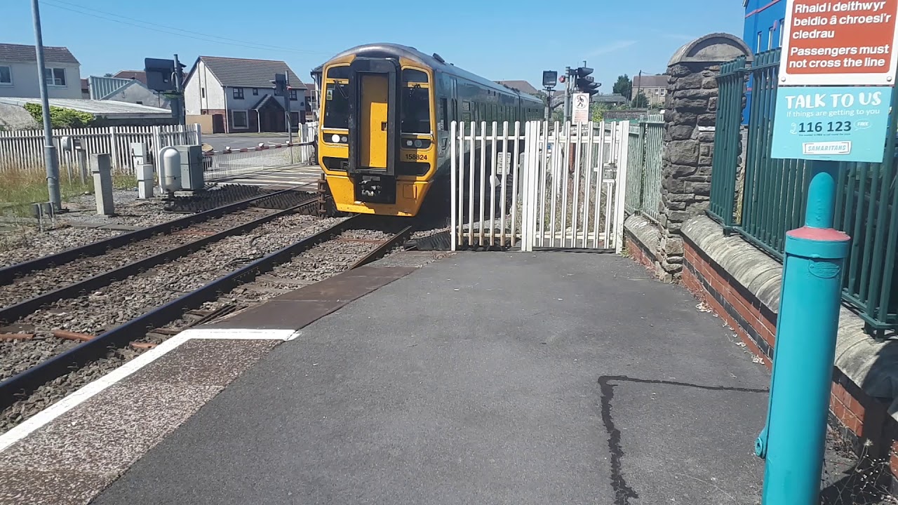 158824 at Llanelli station - YouTube