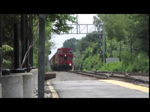 F40PH "Screamer" Conga Line - MBTA Commuter Rail (Conga Remix) - YouTube