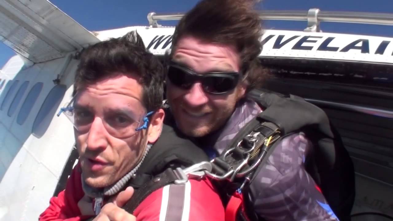 Saut tandem - Patrick Dussault - YouTube