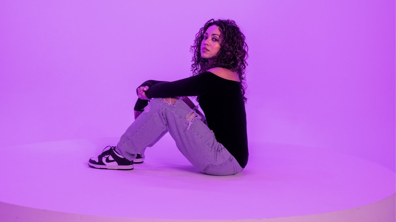 Overthinking- Kelly Flores (Visualizer) - YouTube