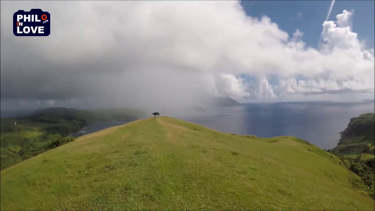 [Batanes Trip] Marlboro Hills (Racuh a payaman) in Basco, Philippines ...