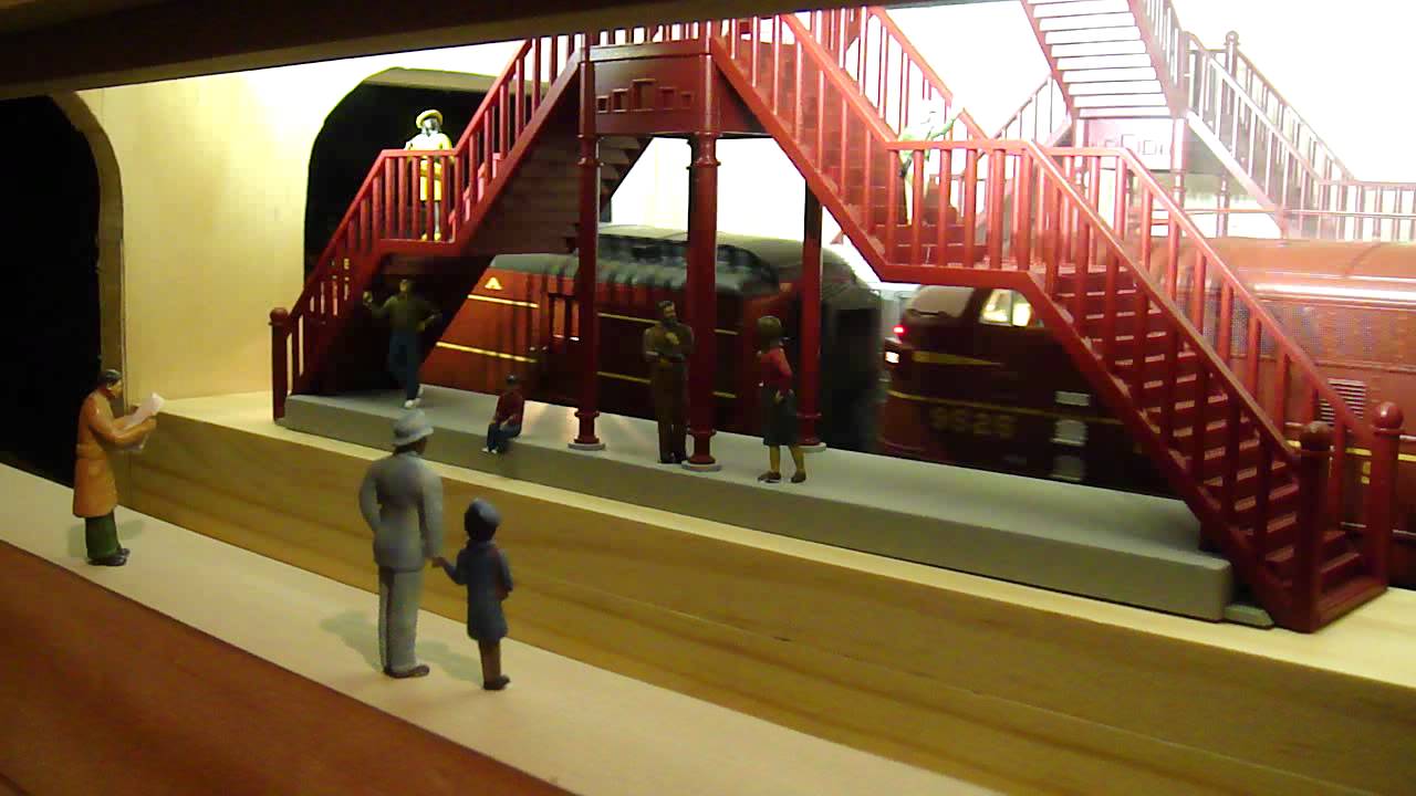 MTH R-62 Subway - YouTube
