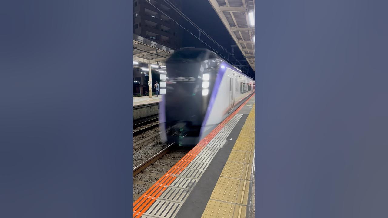 【E353】特急あずさ53号松本行き 三鷹駅通過 2024/09/08 20:13 Limited Express Azusa #jr中央線 #電車 #train #travel - YouTube