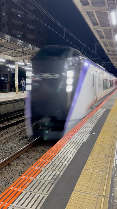 【E353】特急あずさ53号松本行き 三鷹駅通過 2024/09/08 20:13 Limited Express Azusa #jr中央線 #電車 #train #travel # ...