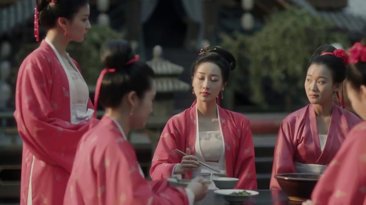 Actress Xu Xiaohan in drama 'Held in the Lonely Castle' (1) - YouTube