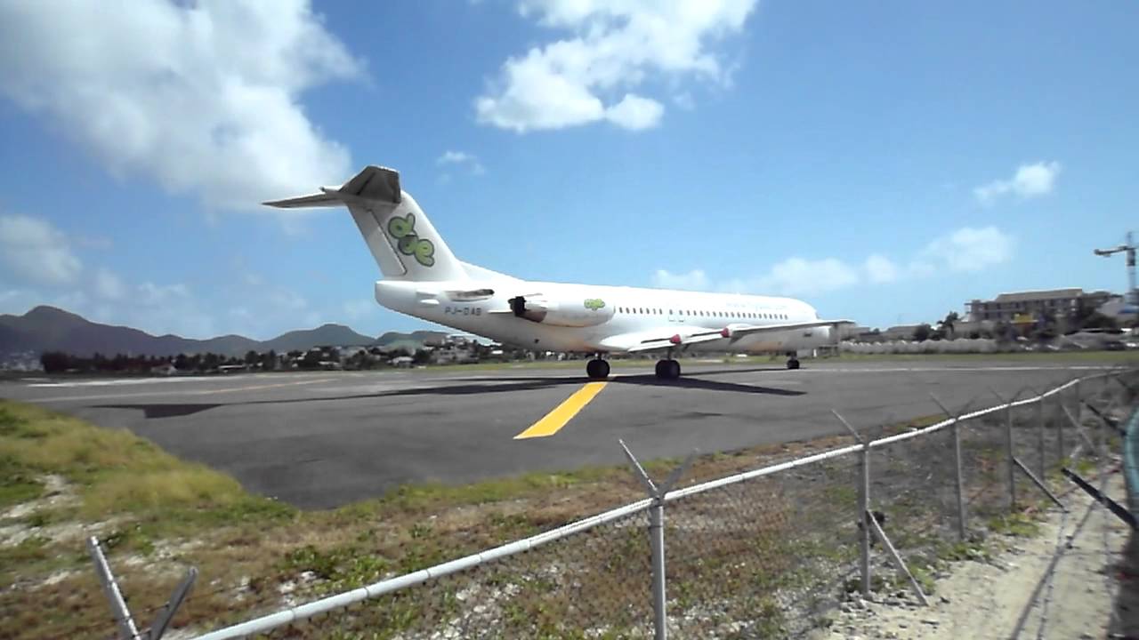 SXM St. Maarten, Maho Beach. People blown away by Insel Air MD80and ...