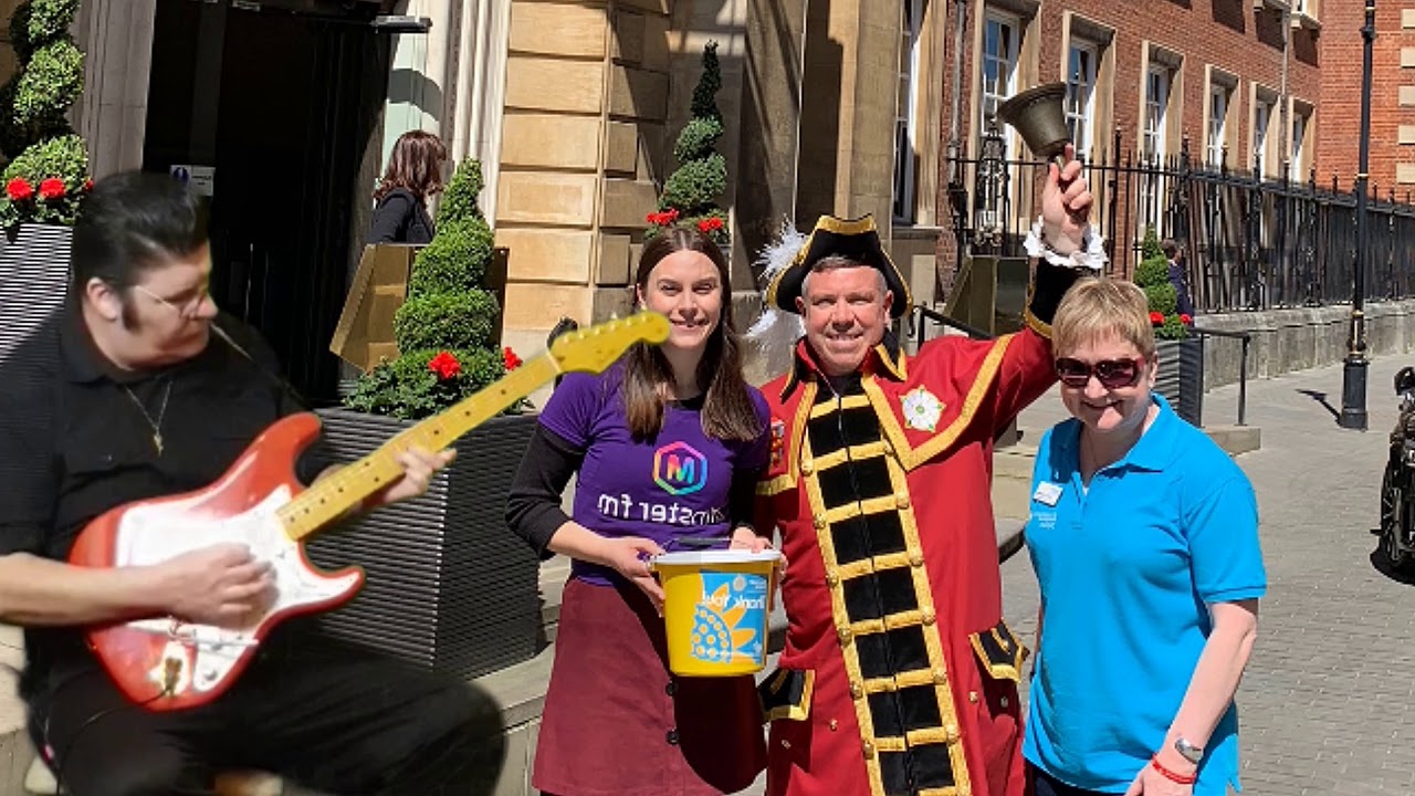 Wonderful Land COVER by Paul Bulmer - YouTube