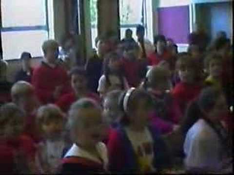 Sam Maguire comes to Mayobridge Primary School in 1991 - YouTube