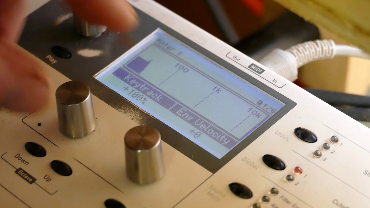 Waldorf Blofeld Tutorial #64: More fun with LFOs, poor mans arpegiator - YouTube