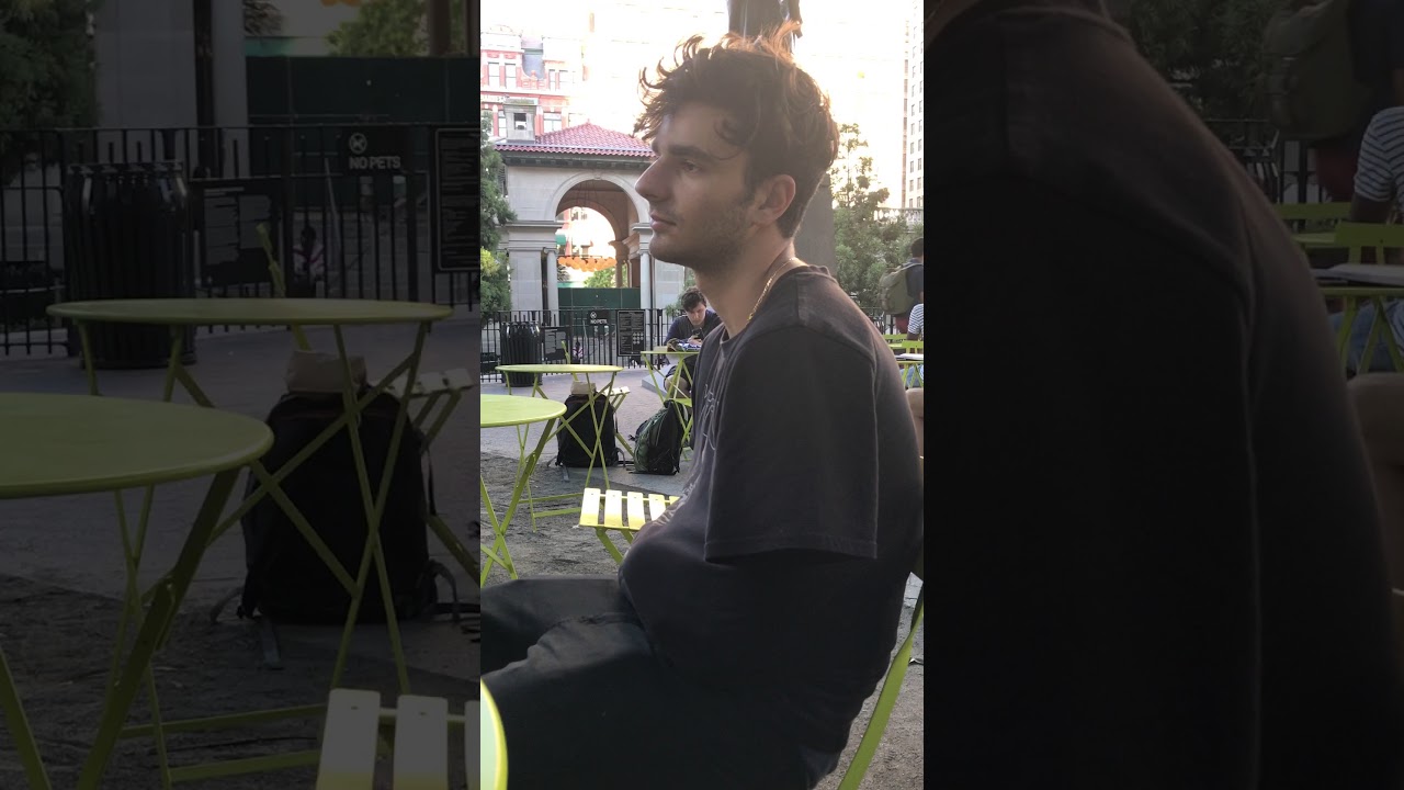 RARE FOOTAGE MUST SEE ARMLESS MAN NYC - YouTube