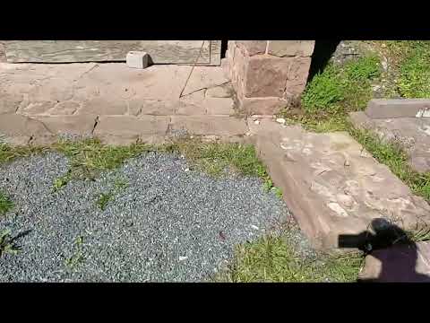 Stone Masonry. Petal Detail Description