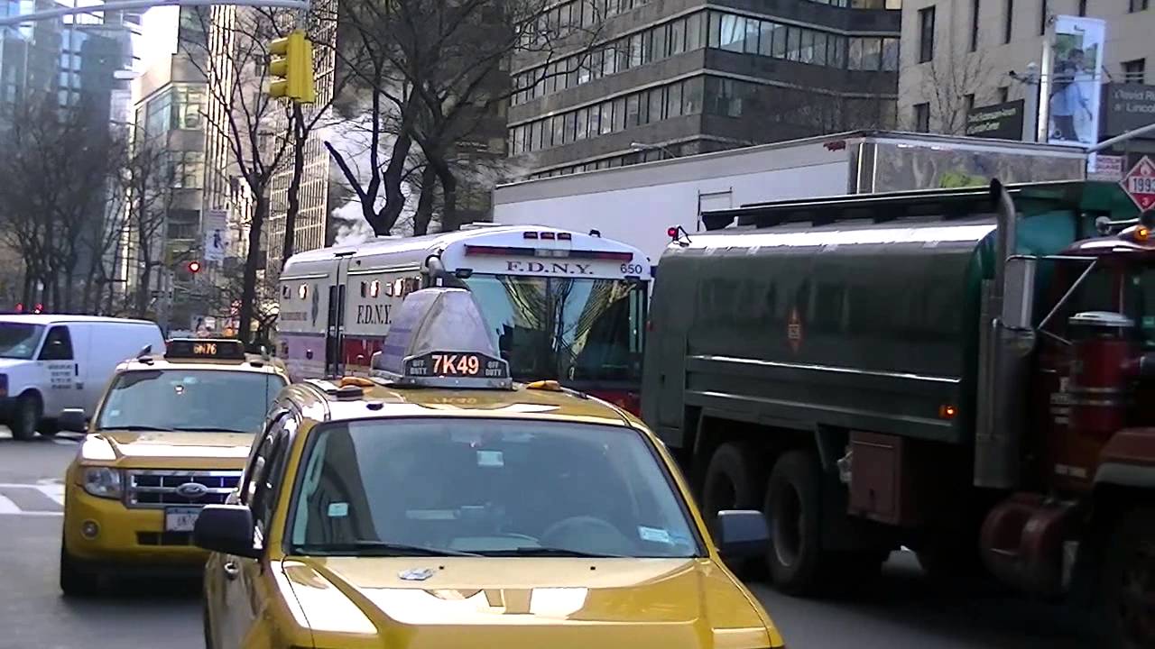 FDNY - MERV 1 - Responding To Box 0966 - 1/3/13 - YouTube