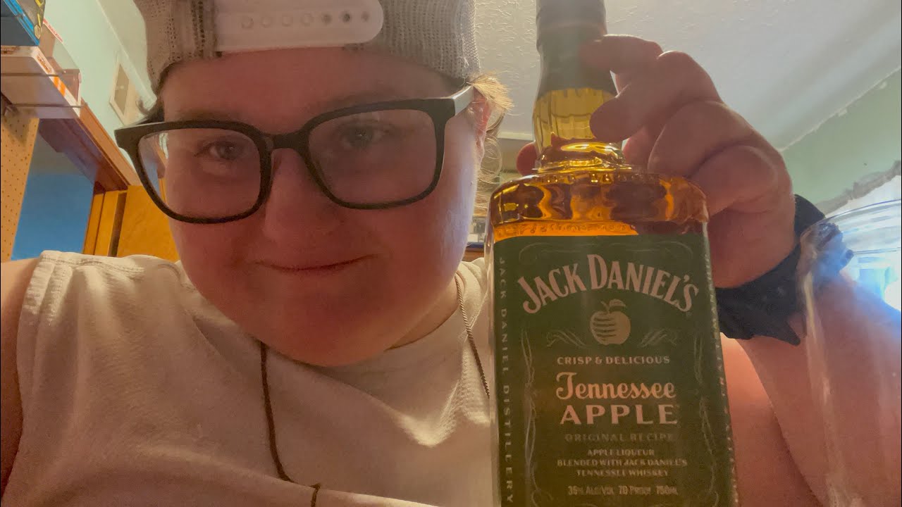 Jack Daniel’s Apple and Coke - YouTube