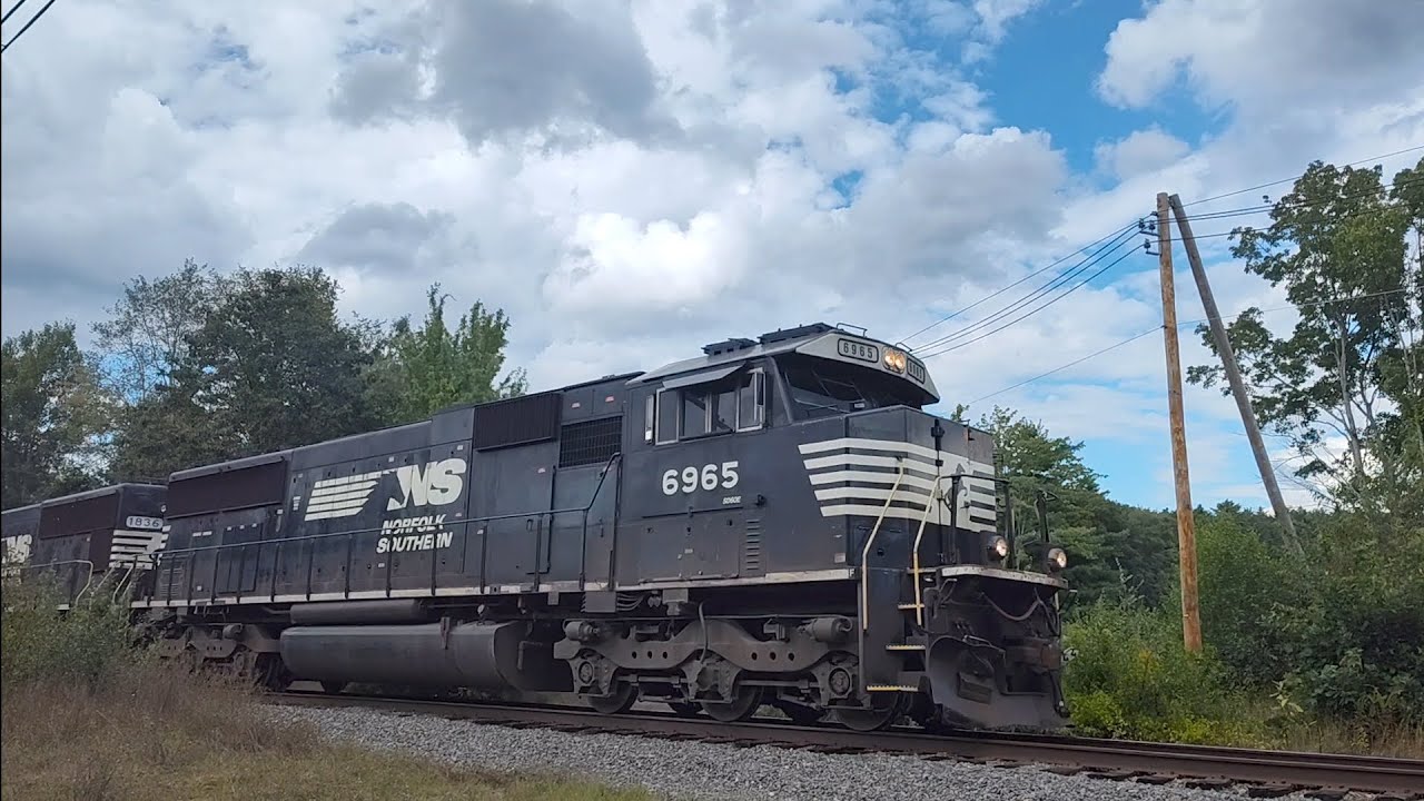NS 6965 Leads BERX EDSA Through Baldwinville | 8-29-25 - YouTube