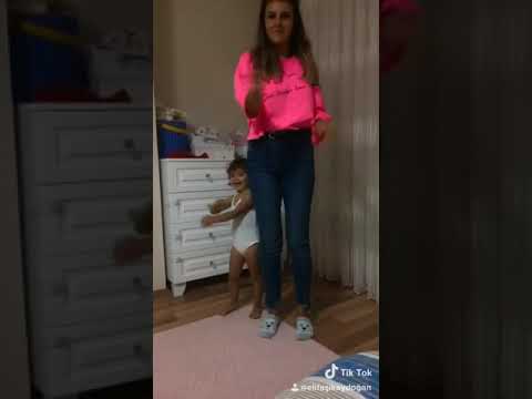 Tik tok anne kız dans