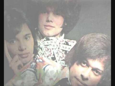 En El Rincon Que Tu Conoces El Super Trio - YouTube