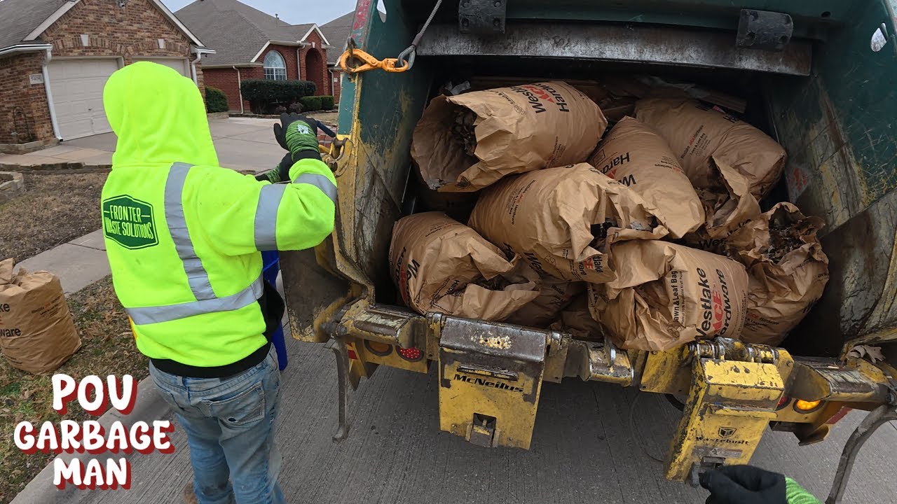 Clean up Yard Waste in a Garbage Truck | 4K Full UHD ASMR - YouTube