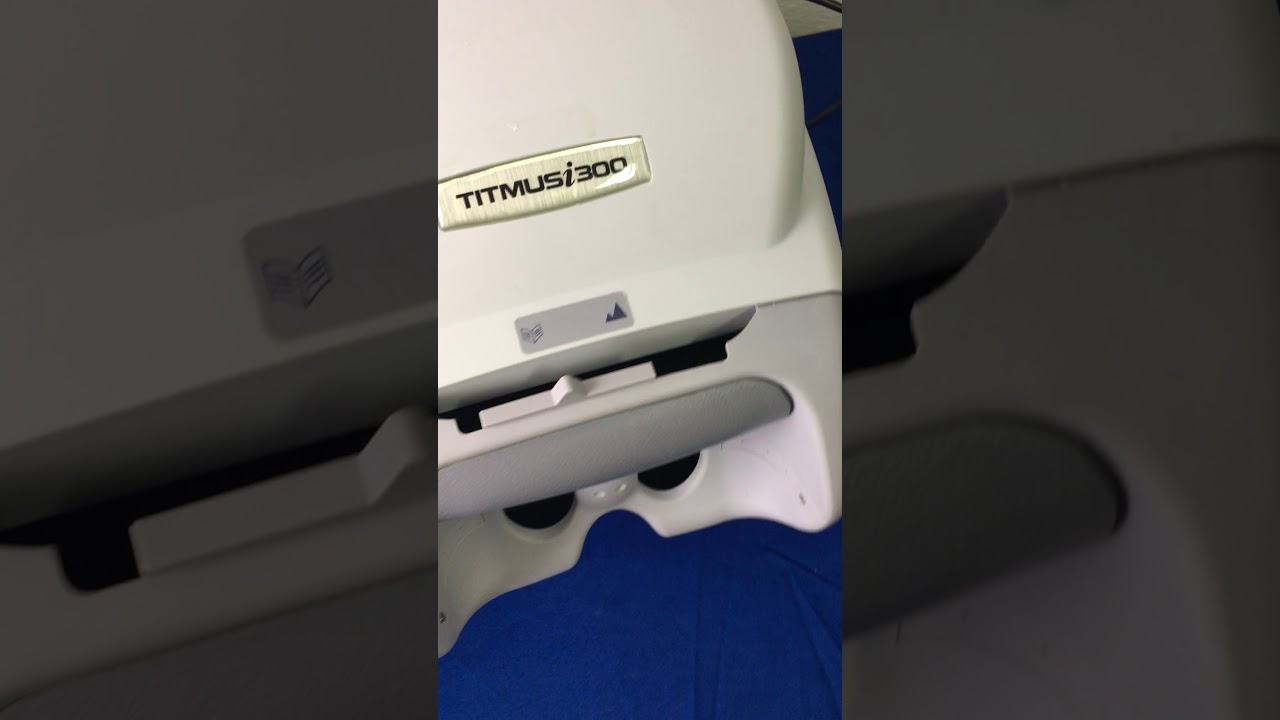Titmus i300 Vision Screener w/ Accessories, Carrying Case & Manuals ...