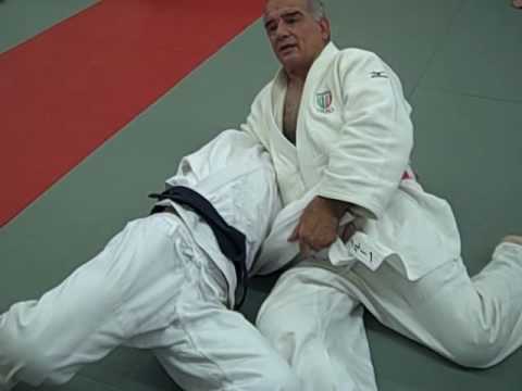 1964 Italian Olympian Bruno Carmeni clinic - armbar technique. Cahill's ...