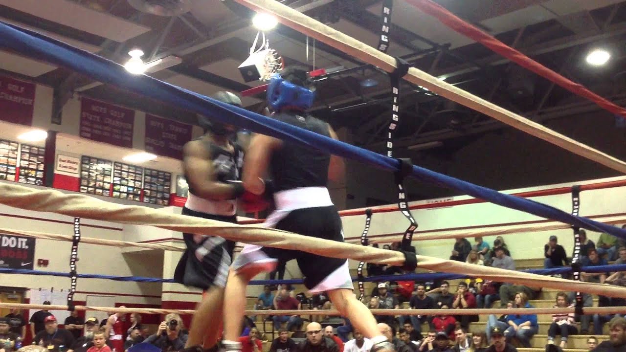 Alfredo Antonio Castillo fromMCBC vs Sedm boxing Mar 21 2015 3 rd - YouTube