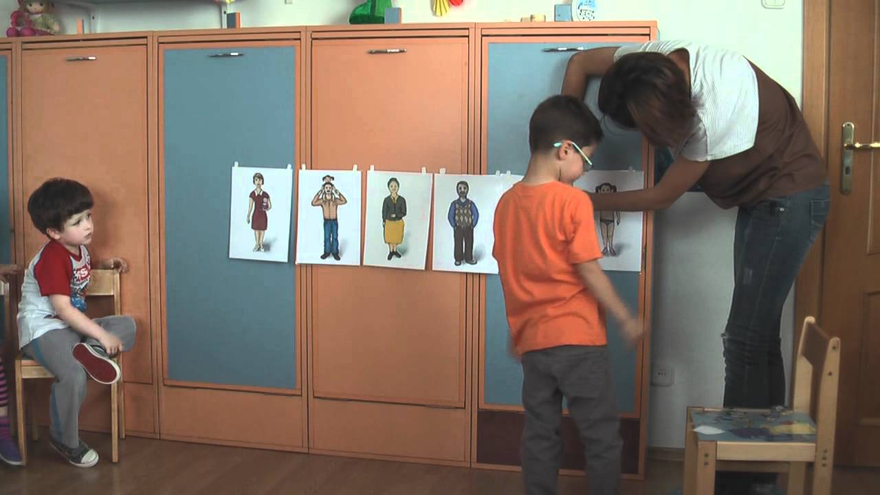amicii engleza incepatori grupa II mai 20123 - YouTube