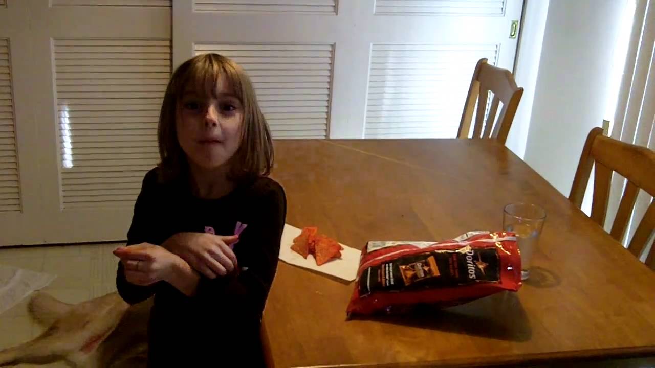 3rd degree burn Doritos eaten by a 6 year old - YouTube