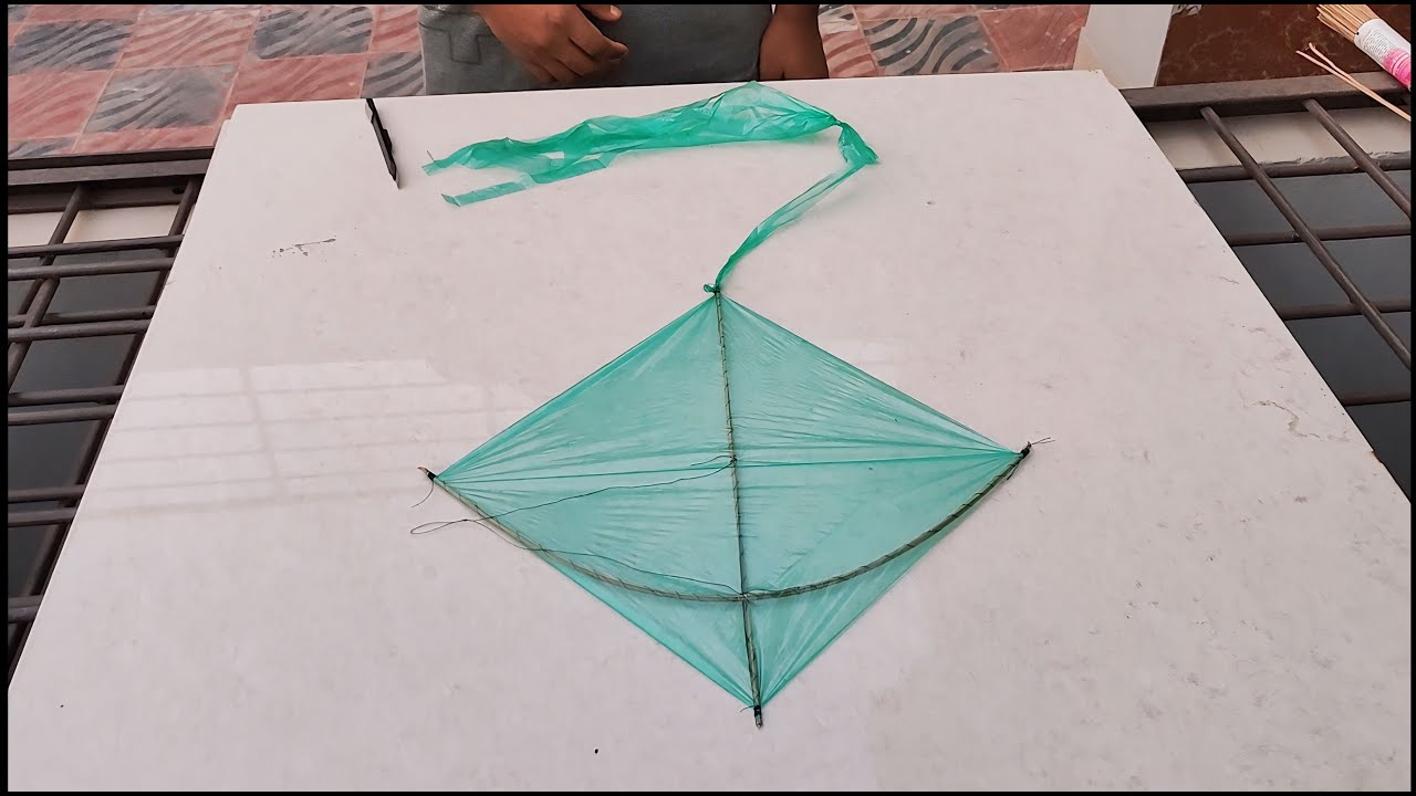 Step By Step Kite making।। Easy Way To Make Kite | কম সময়ে ঘুড়ি ...
