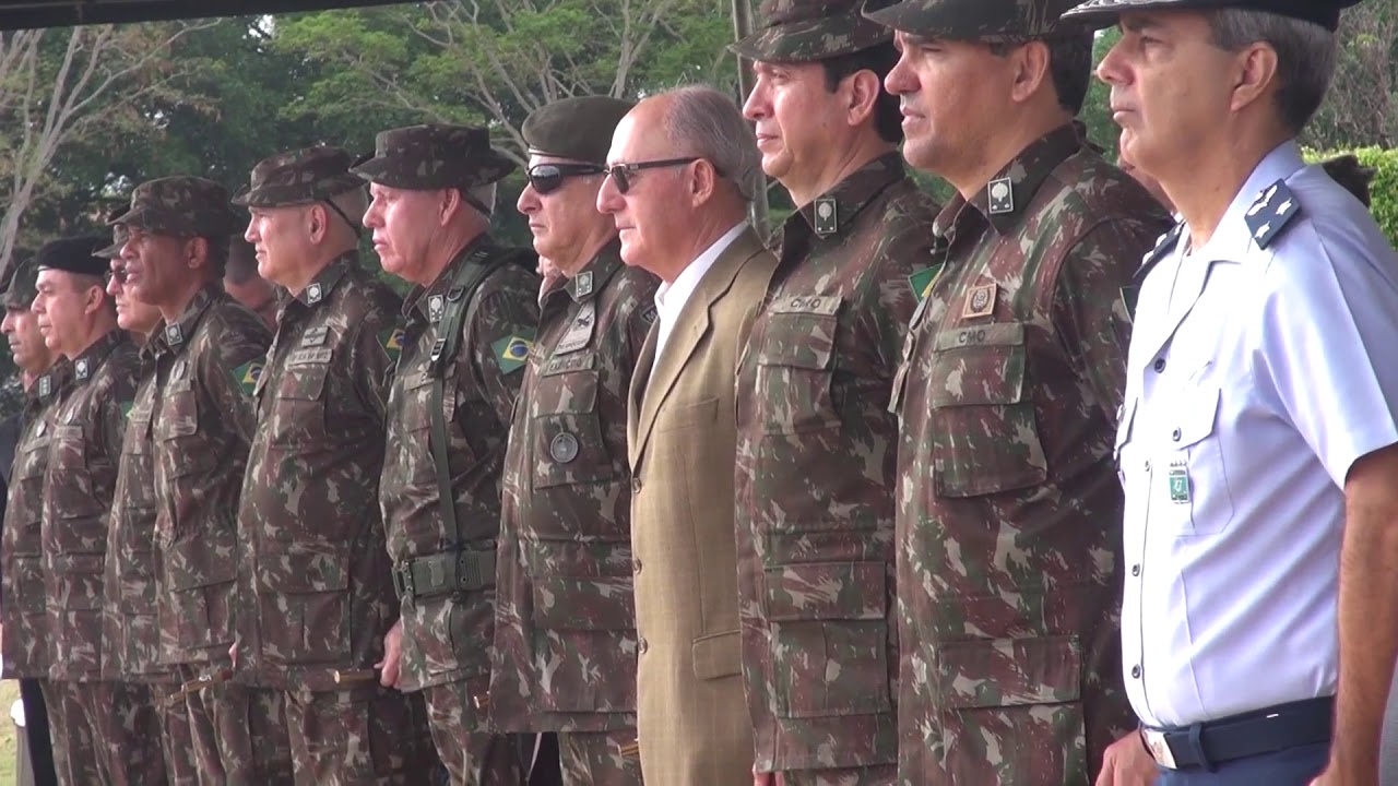 Cmt do Ex Gen Ex Leal Pujol visita o Comando Militar do Oeste - YouTube