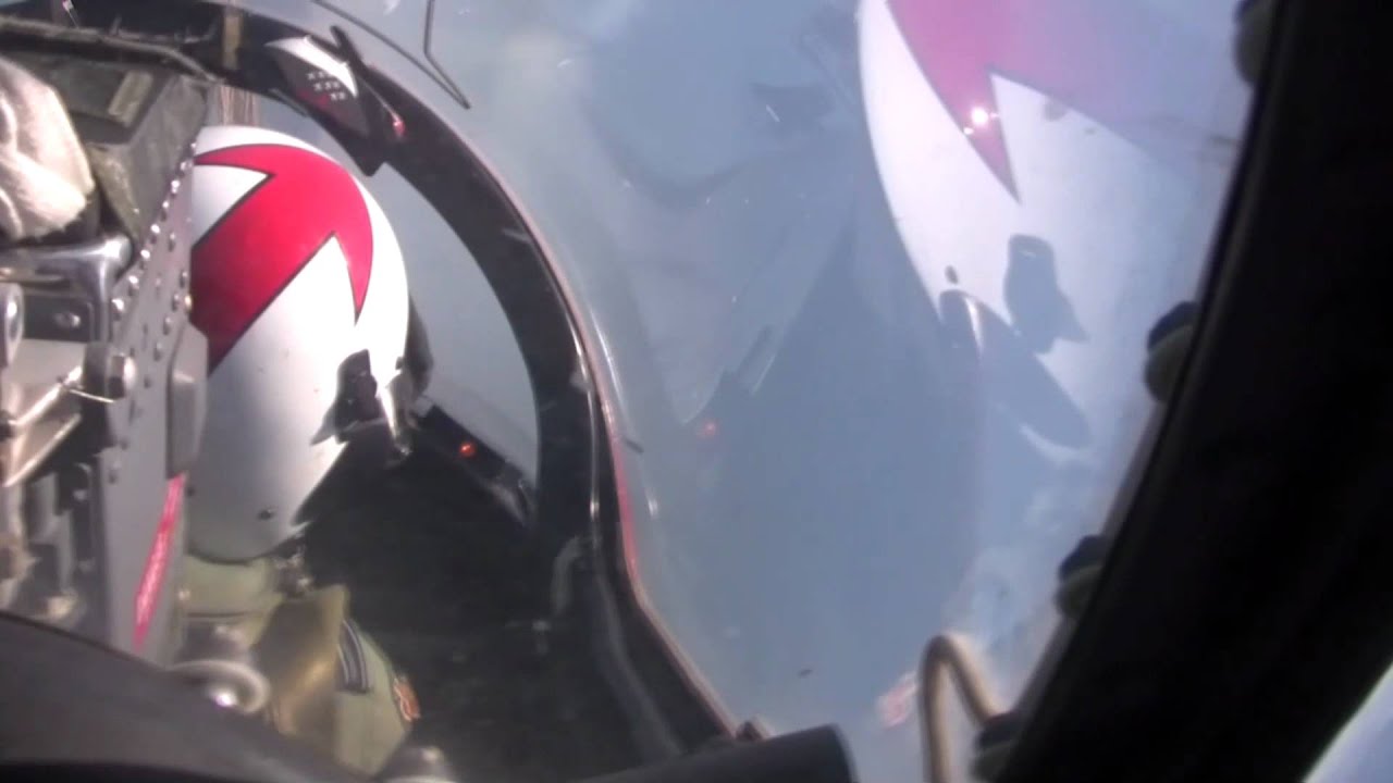 Red Arrows, RAF Akrotiri Cyprus - YouTube