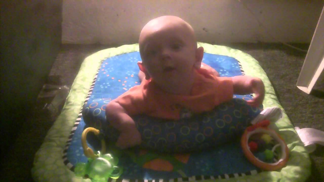 My 2 Month Old Baby Dancing - YouTube