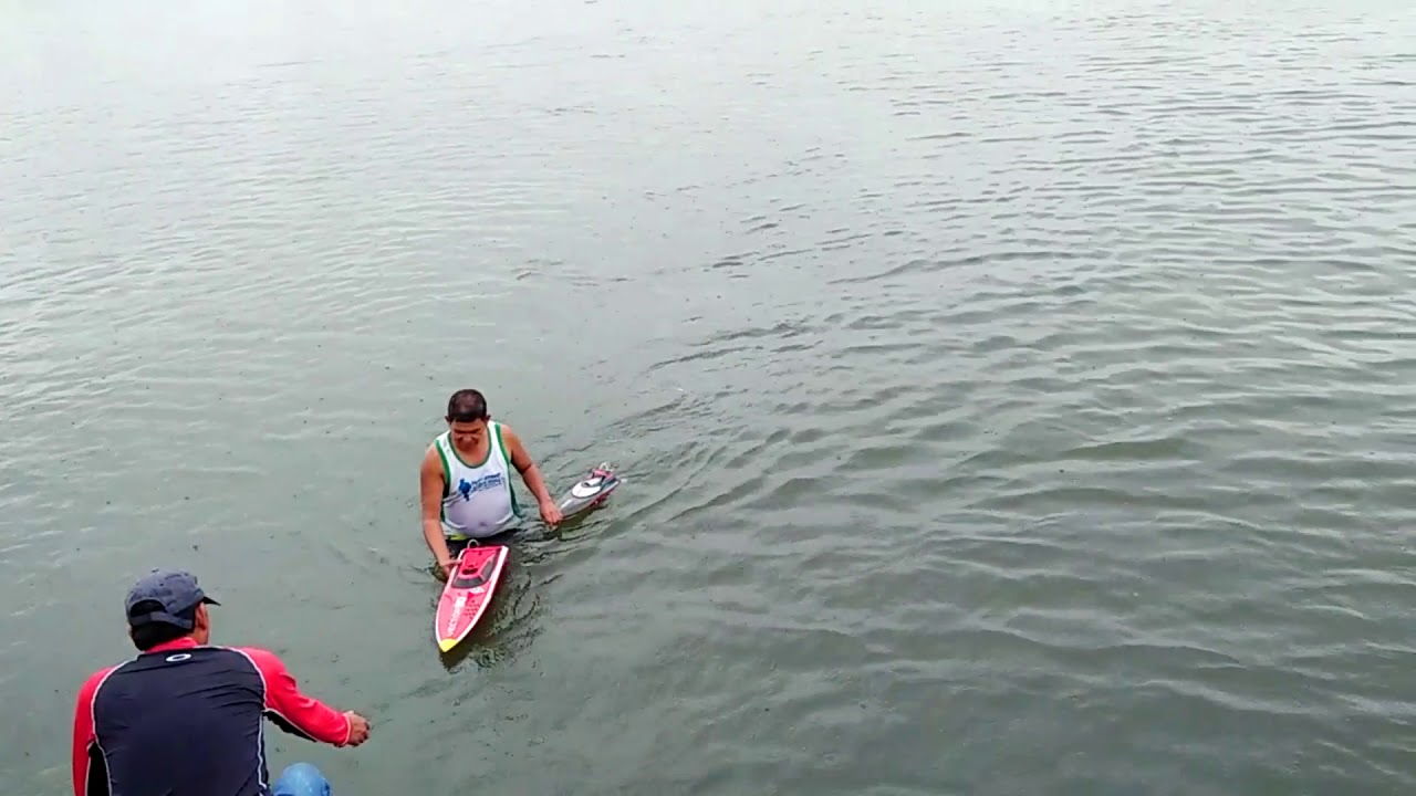 Aplaya baywalk calamba - YouTube