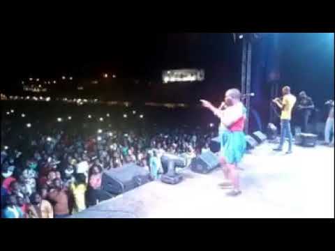 TOUT LE SPECTACLE DE L' HUMORISTE PAPITOU AU MALI - YouTube