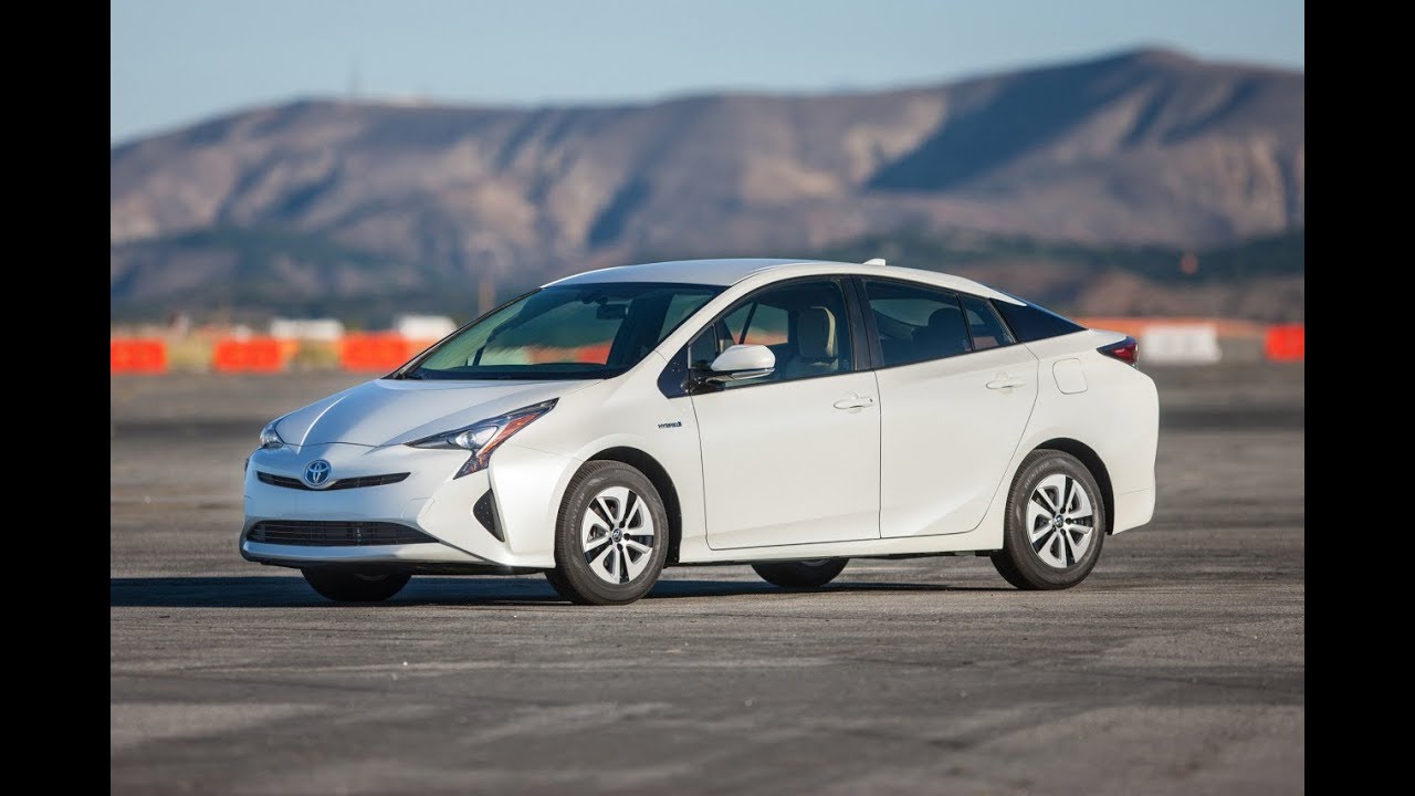 Toyota Prius 2018 Car Review - YouTube