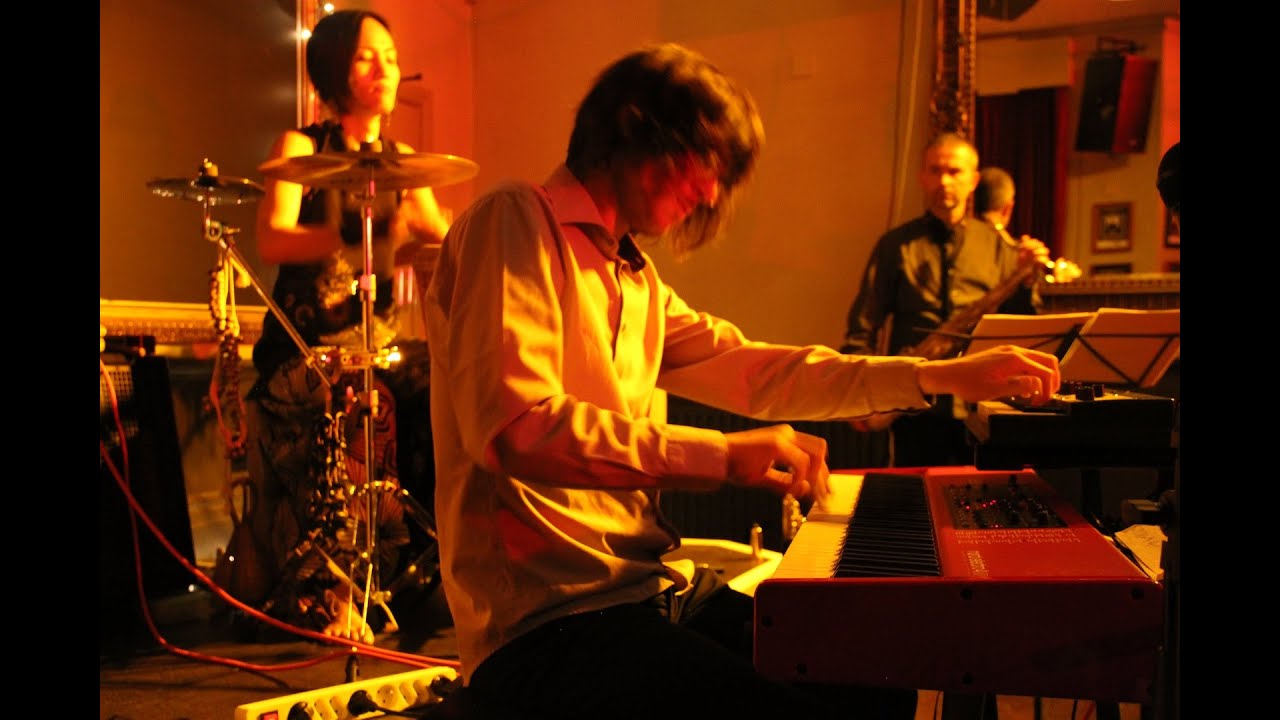 Percussion solo on Pentafriko @ Jazz At The Lescar (Sheffield) - YouTube