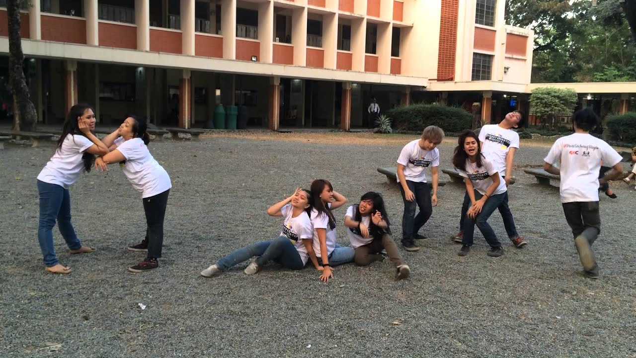 ATENEO ENTABLADO Street Theater Festival Performance 2014 - YouTube