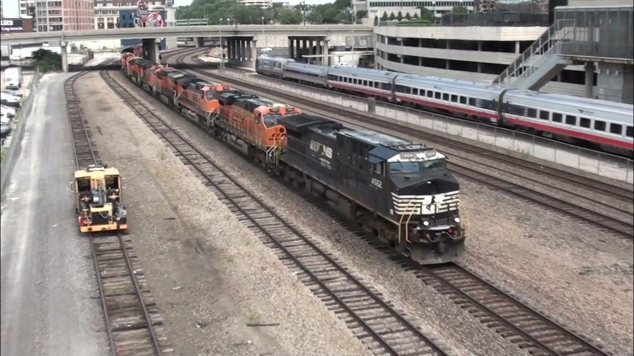 NS #4562 Leads WB BNSF Power Move. Kansas City, MO 8/12/23 - YouTube