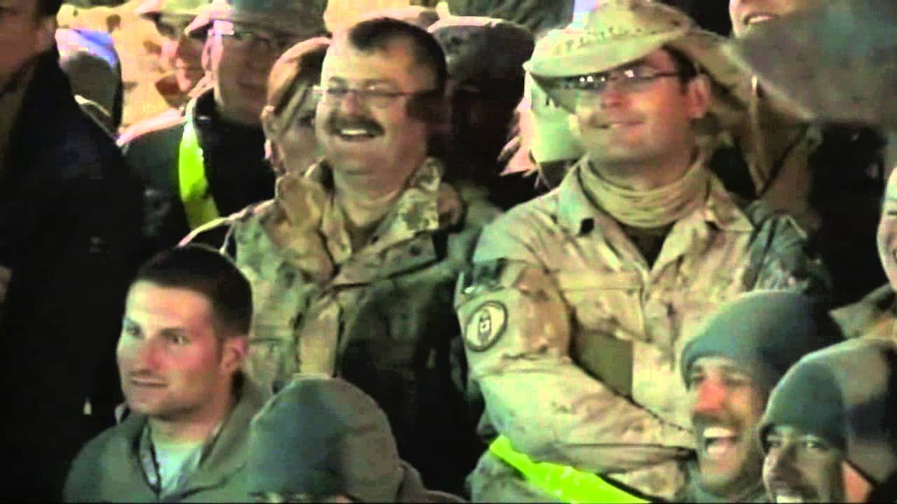 Robin Williams Military Tribute Video - YouTube