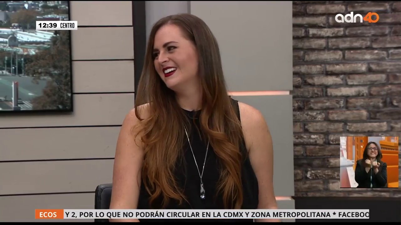 Entrevista con Kitzia Mitre de 'Made in Mexico' | adn40 - YouTube