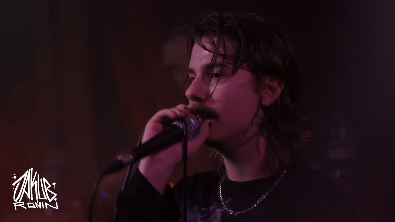 sikor - podium (Official Live Video) - YouTube