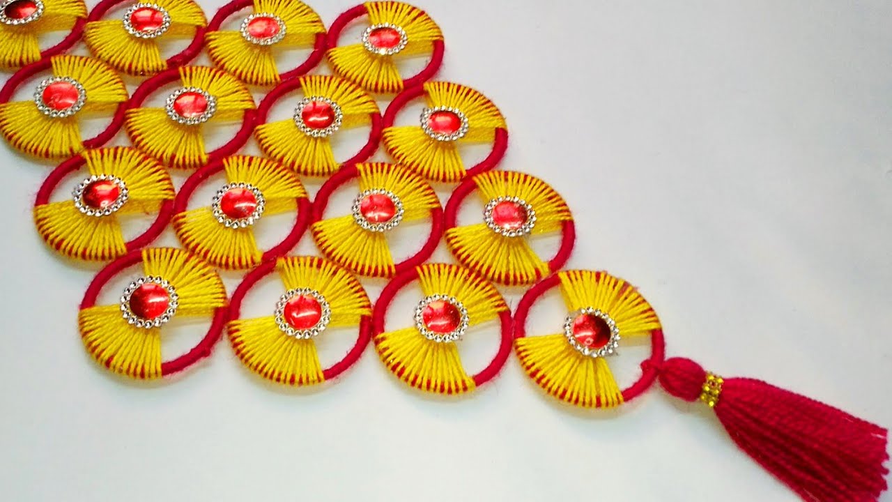 BEST OUT OF WASTE BANGLES &WOOL CRAFT IDEA/DIY BANGELS & WOOLEN TORAN ...