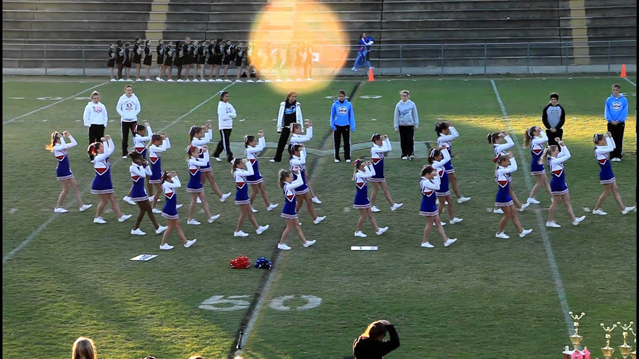 Pace Blue Midgets Cheer Competition 2010.MOV - YouTube