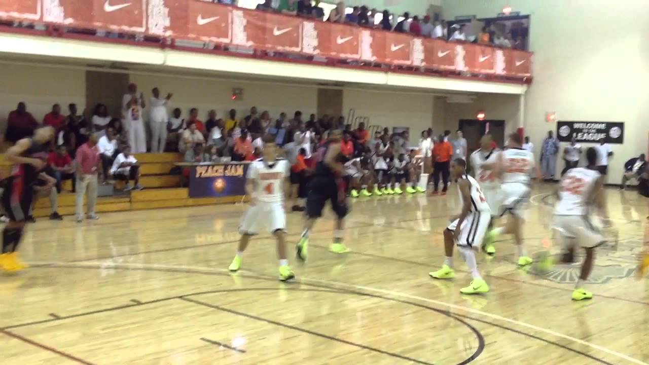 CIA Bounce vs Team Takeover 16U - YouTube