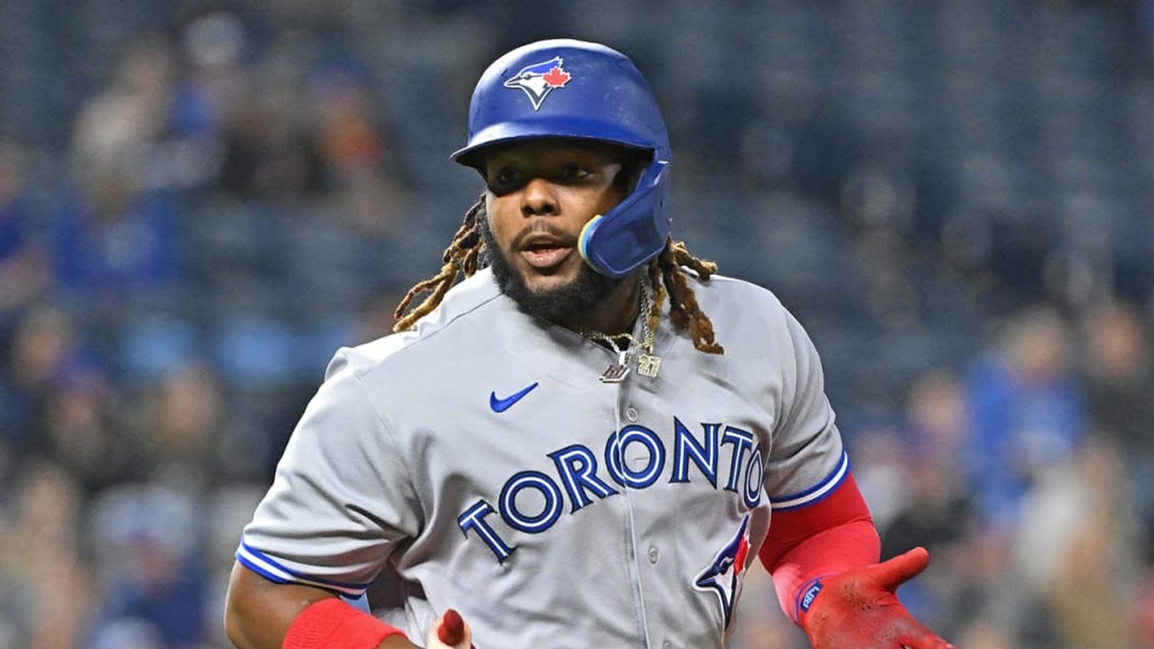 Vladimir Guerrero Jr 107.8 mph exit velocity for the single ! Royals vs ...