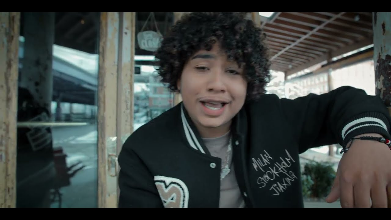 Chris Jr Amandote (Video Official) 4k - YouTube Music