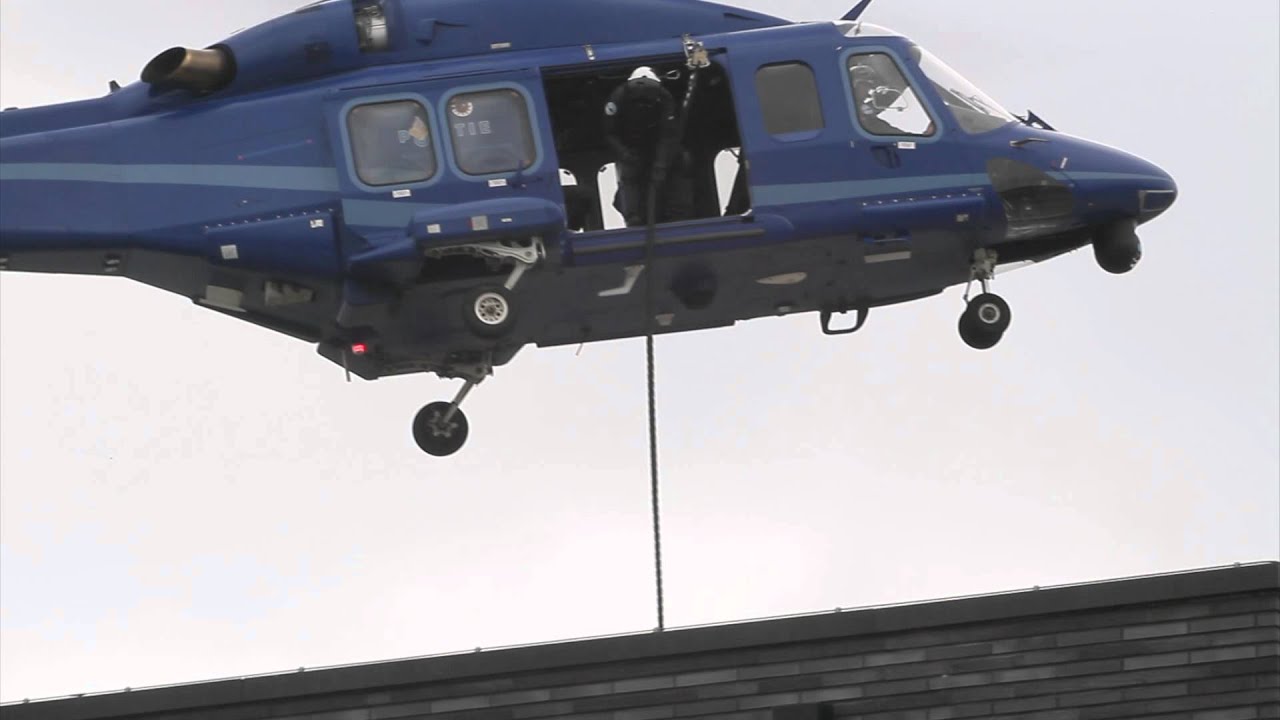 DSI oefent in Drachten - YouTube