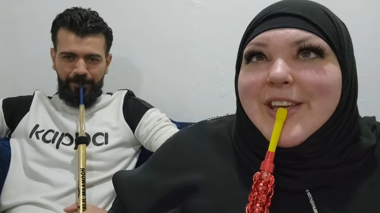 Foodie Beauty Getting Sam Back by Using Peetz - YouTube