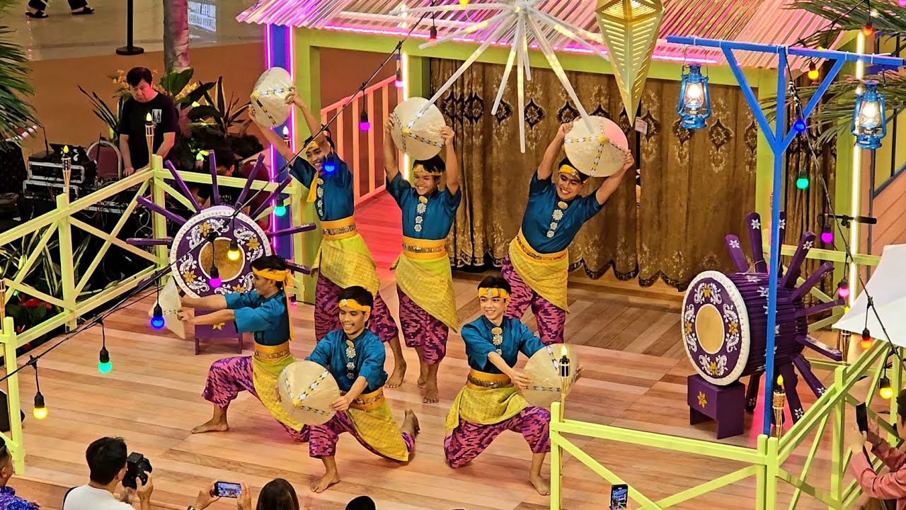 [4K] RAYA 2025 DANCE PERFORMANCE at Queensbay Mall Penang | TARIAN ...