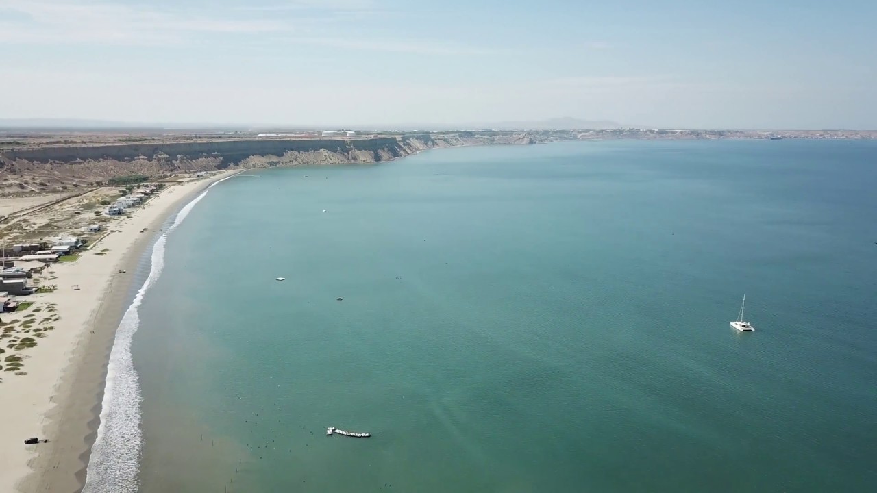 Peru Paita PLAYA COLAN (DJI MAVIC Pro) - YouTube